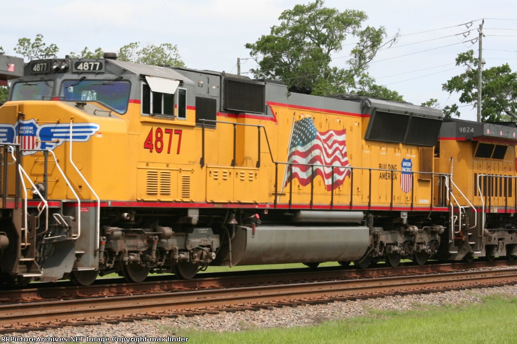 UP 4877